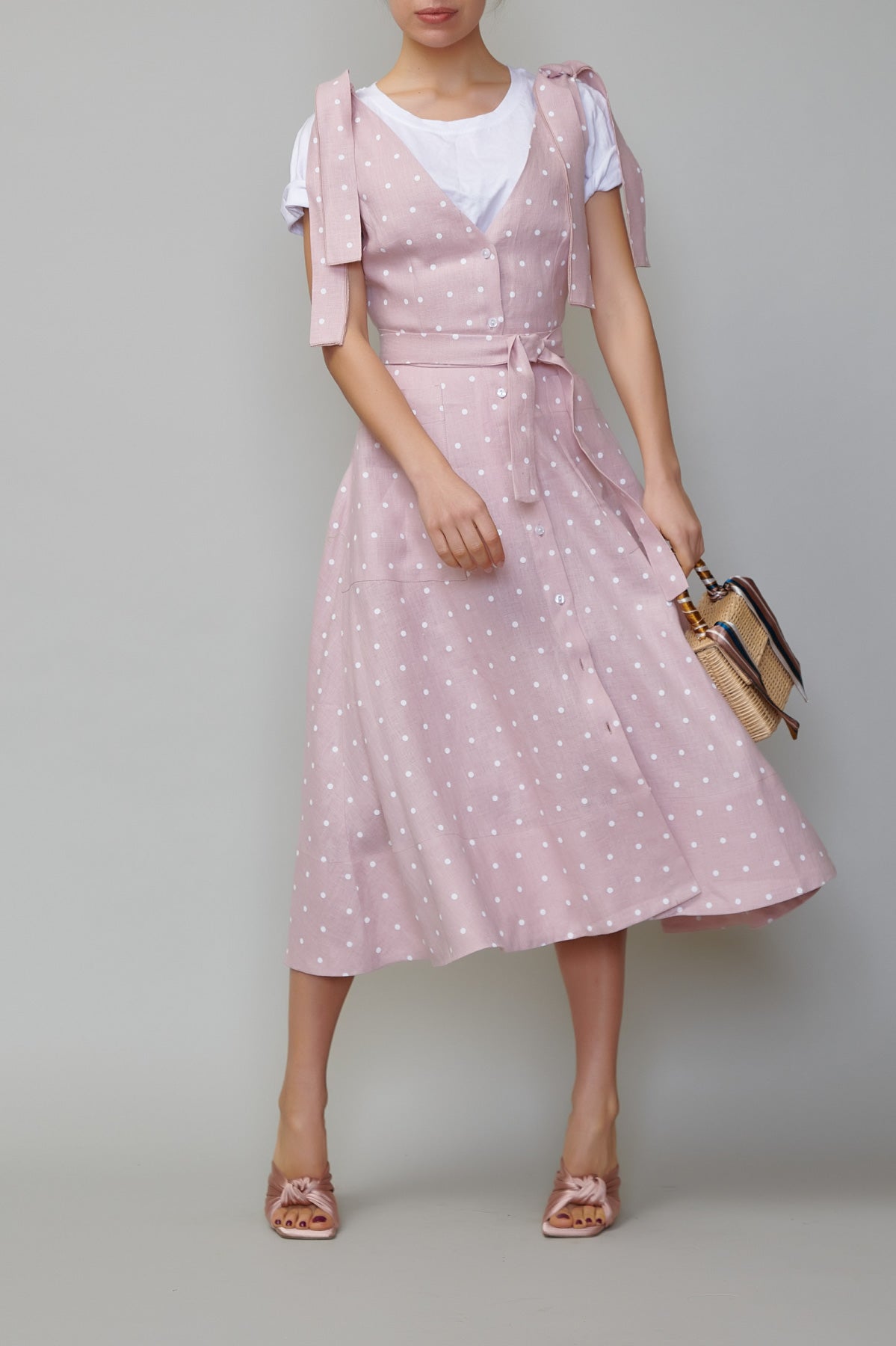 Rochii din in: tinute fresh pentru un look perfect in sezonul cald